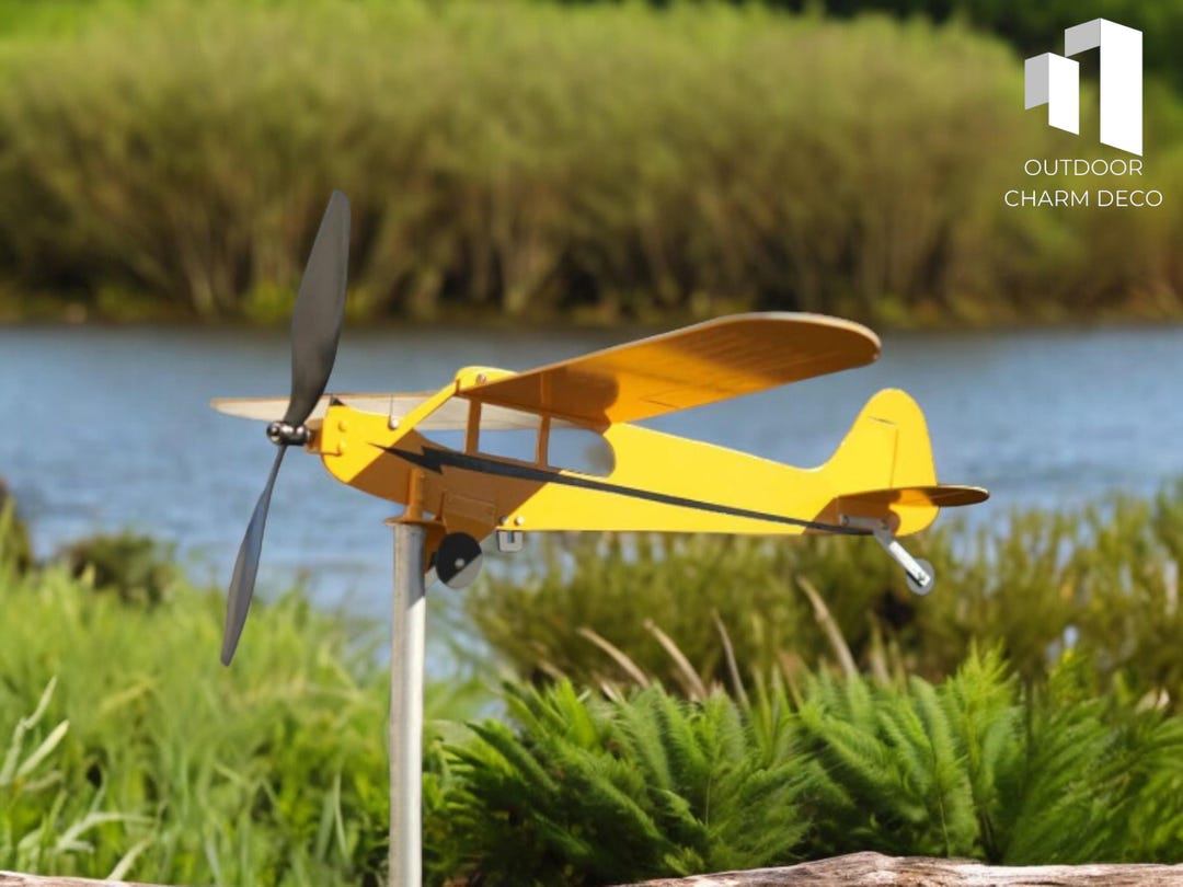 Outdoor Garden Decor | Home Plane Indicator | Backyard Ornaments Design ...