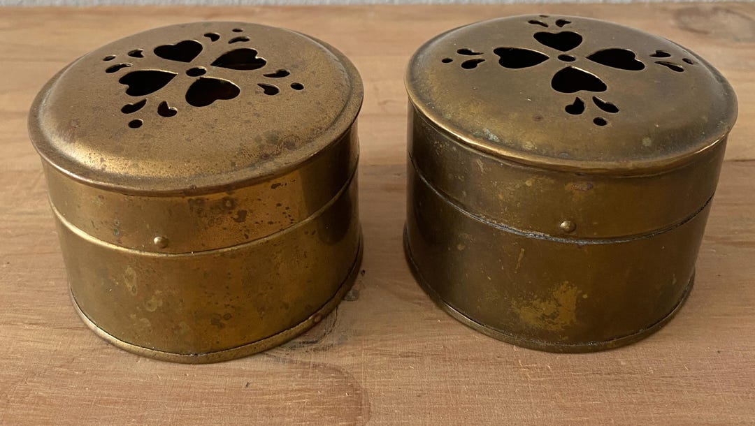 Pair of Vintage Brass Small Round Boxes With Heart Detailing - Etsy
