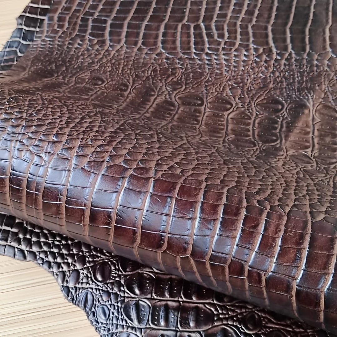 Crocodile Pattern Cowhide Leather - Premium Embossed Cowhide in Black ...