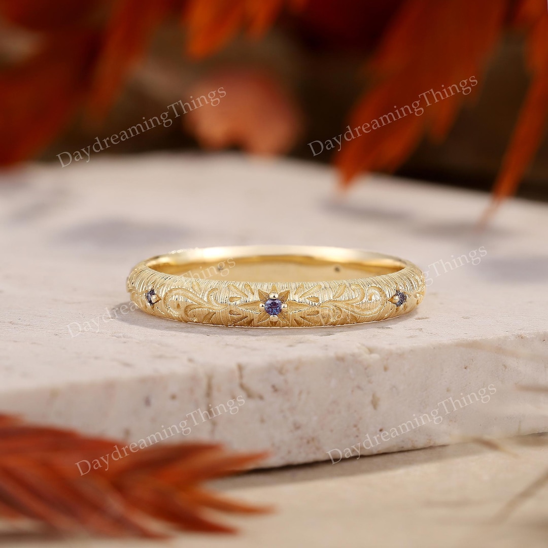 Unique Celestial Wedding Band | Solid Gold Alexandrite Engraved ...