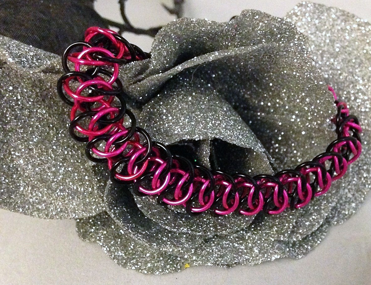 Pink and Black Lacy Chainmaille Bracelet - Etsy
