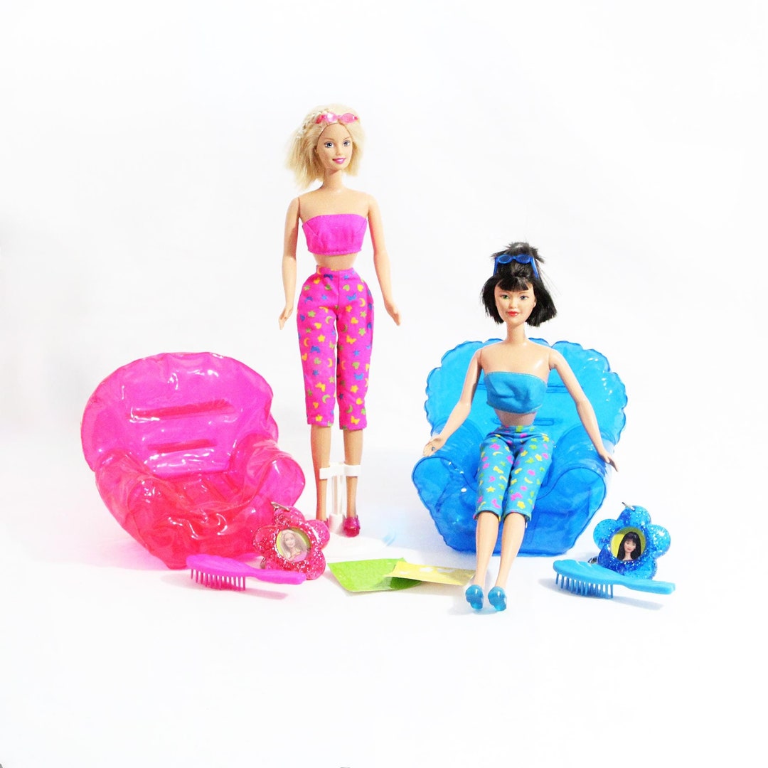 Sit in Style Barbie & Kira Dolls 1999 | Mattel, 90s Toys, Bubble Chair ...