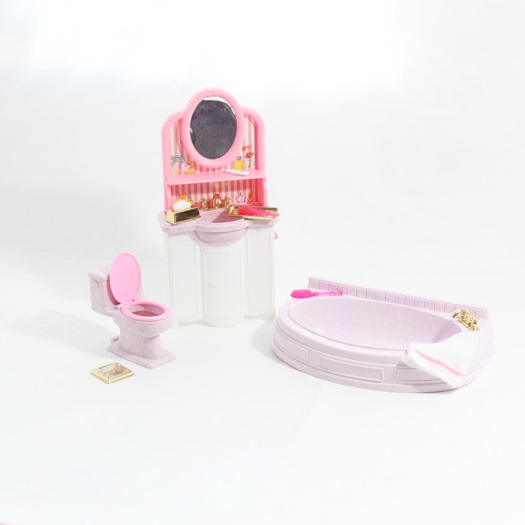 Barbie Bathroom Playset 1996 Mattel, Bathtub, Toilet, Vanity, Sink ...