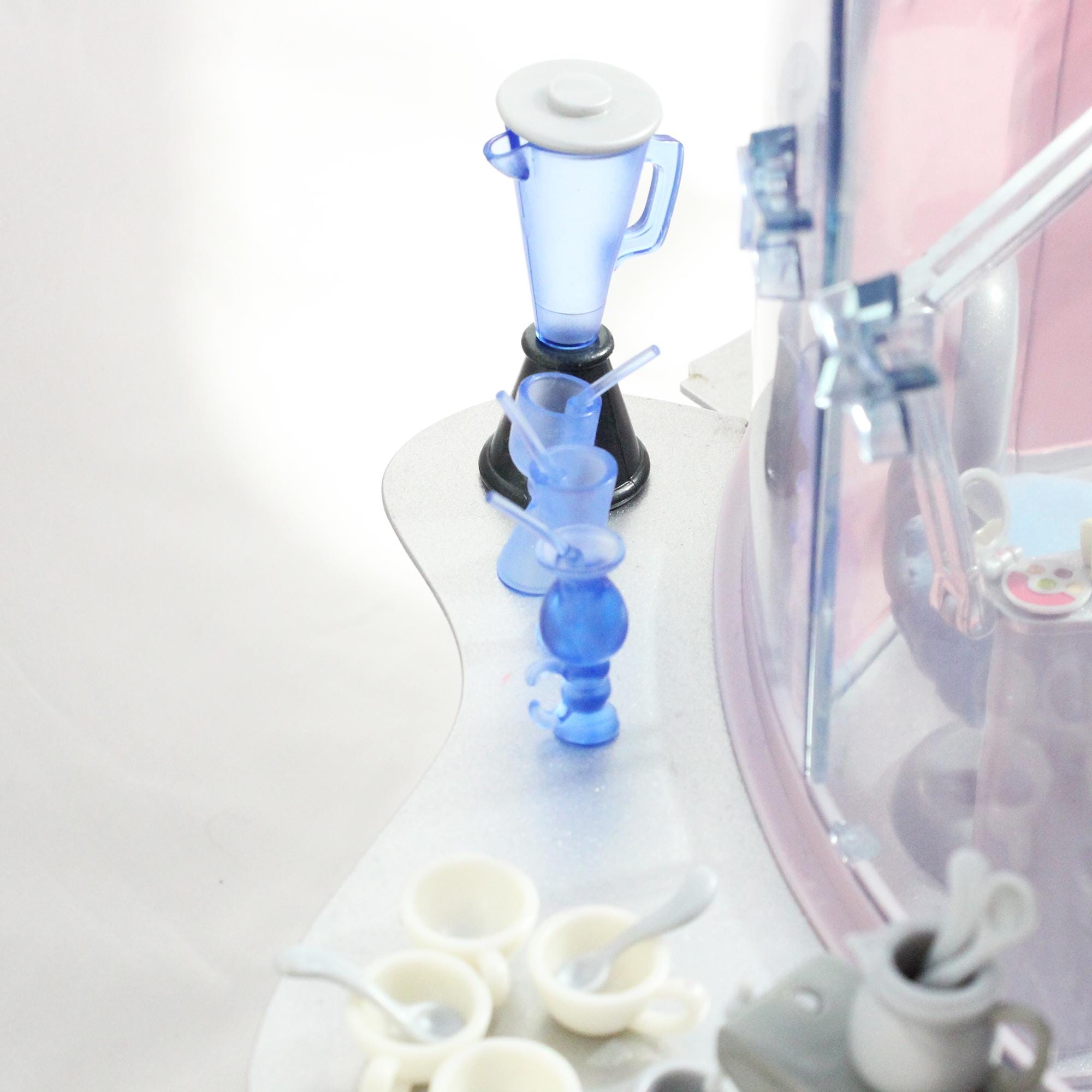 Bratz Stylin' Salon 'N' Spa Playset MGA Entertainment, Doll Salon ...