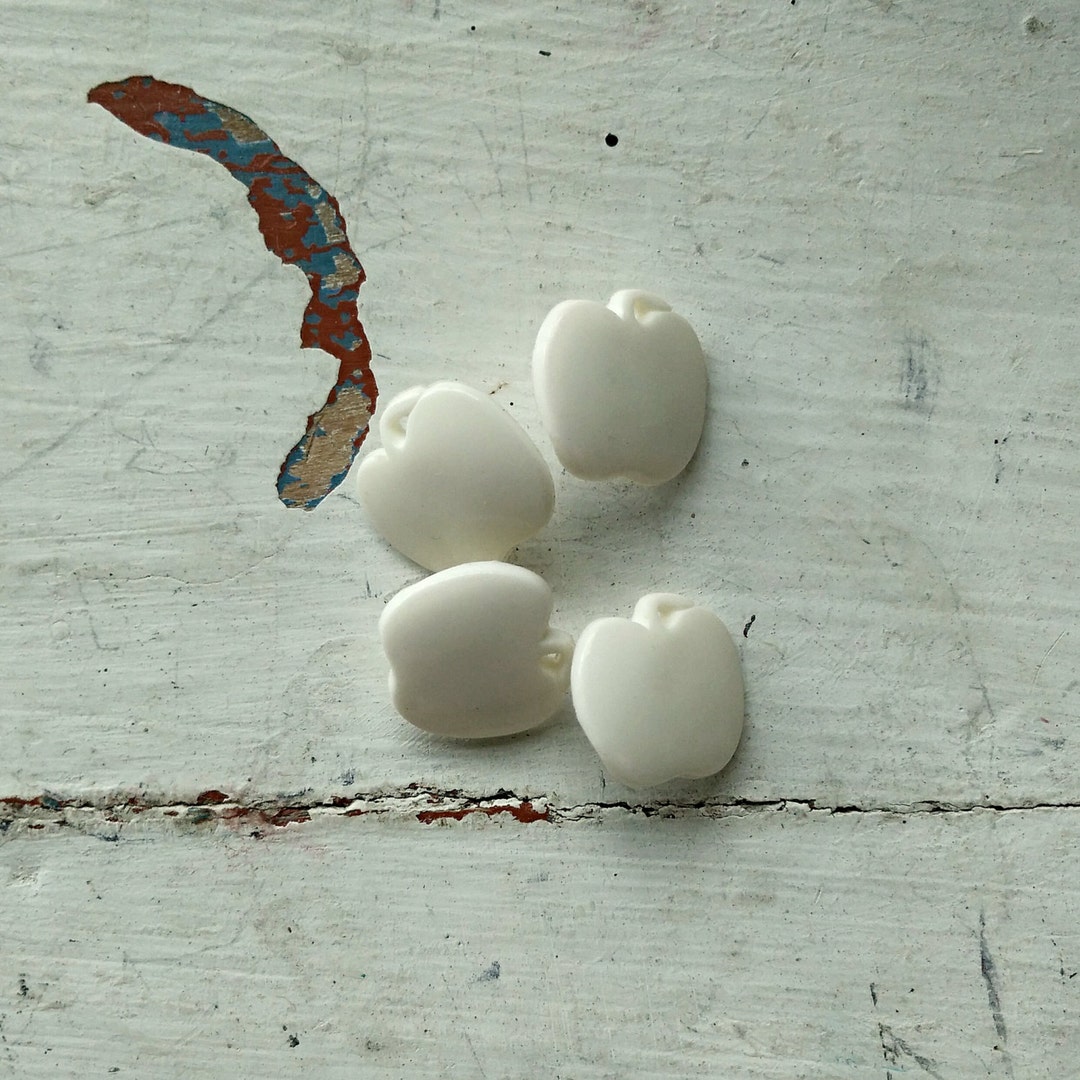 VINTAGE APPLE BUTTONS - Etsy