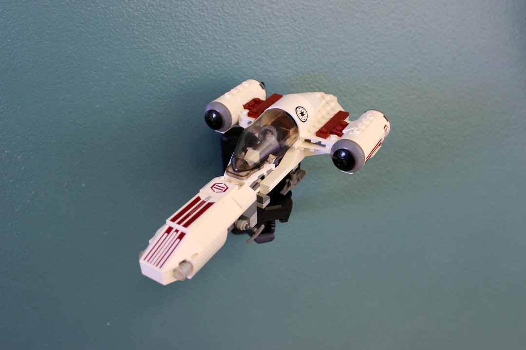 Wall Display for LEGO Star Wars Freeco Speeder 8085 - Adjustable Mount ...