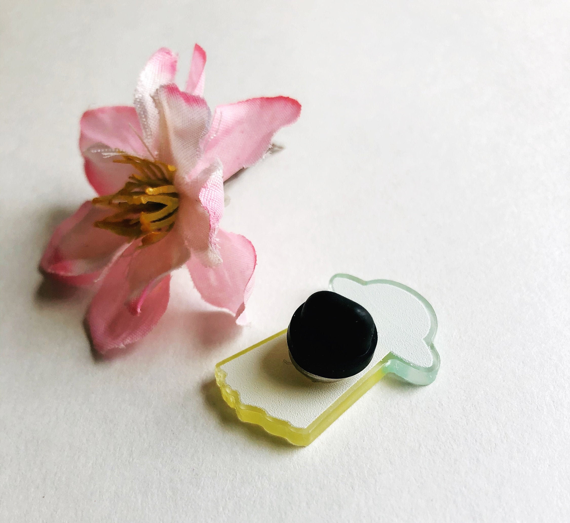 UFO Ok Ok Acrylic Pin - Etsy