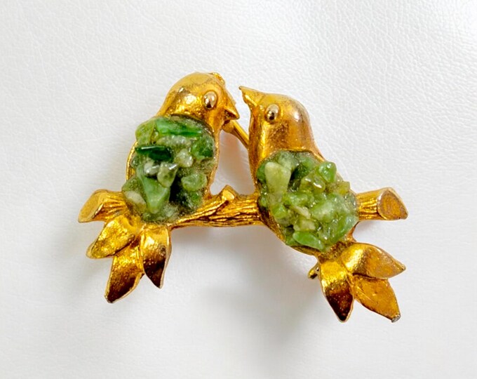 Mid Century Jade Chip Birds Brooch | Vintage Gold Tone Pin - Etsy