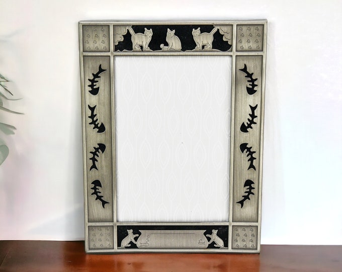 Vintage Cat Frame | Brushed Silver Steel Metal Pet Frame | 6x4 Inch ...