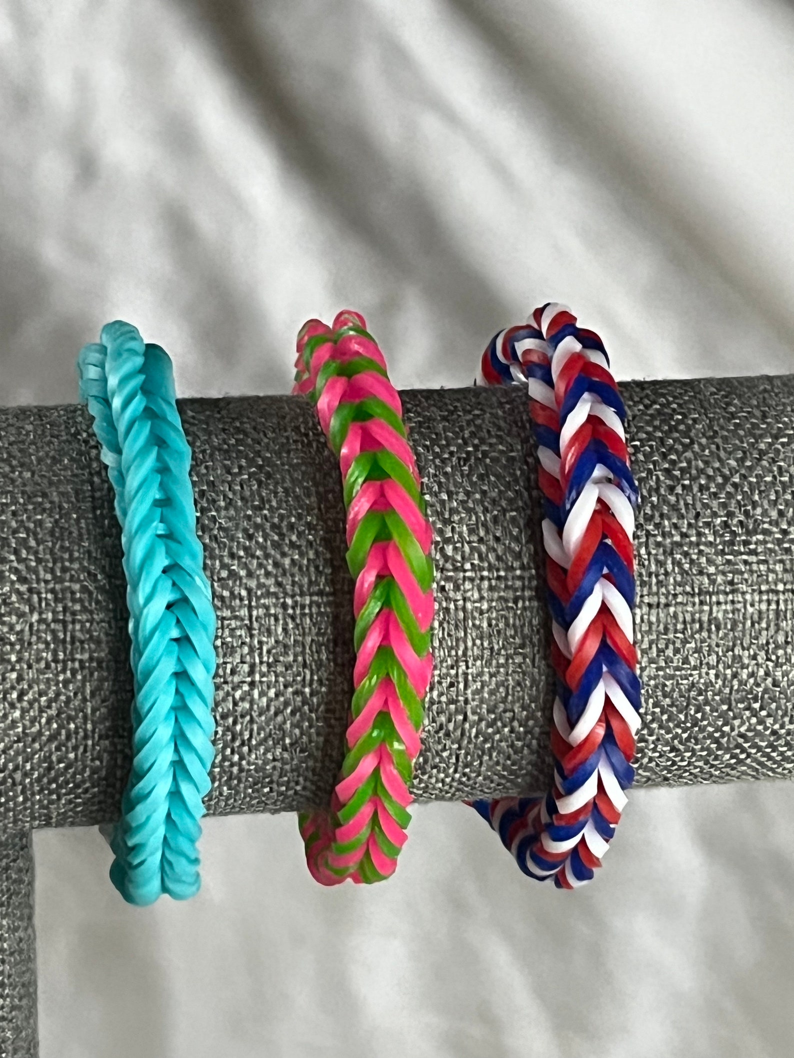 Rainbow Loom Fishtail Friendship Bracelet - Etsy