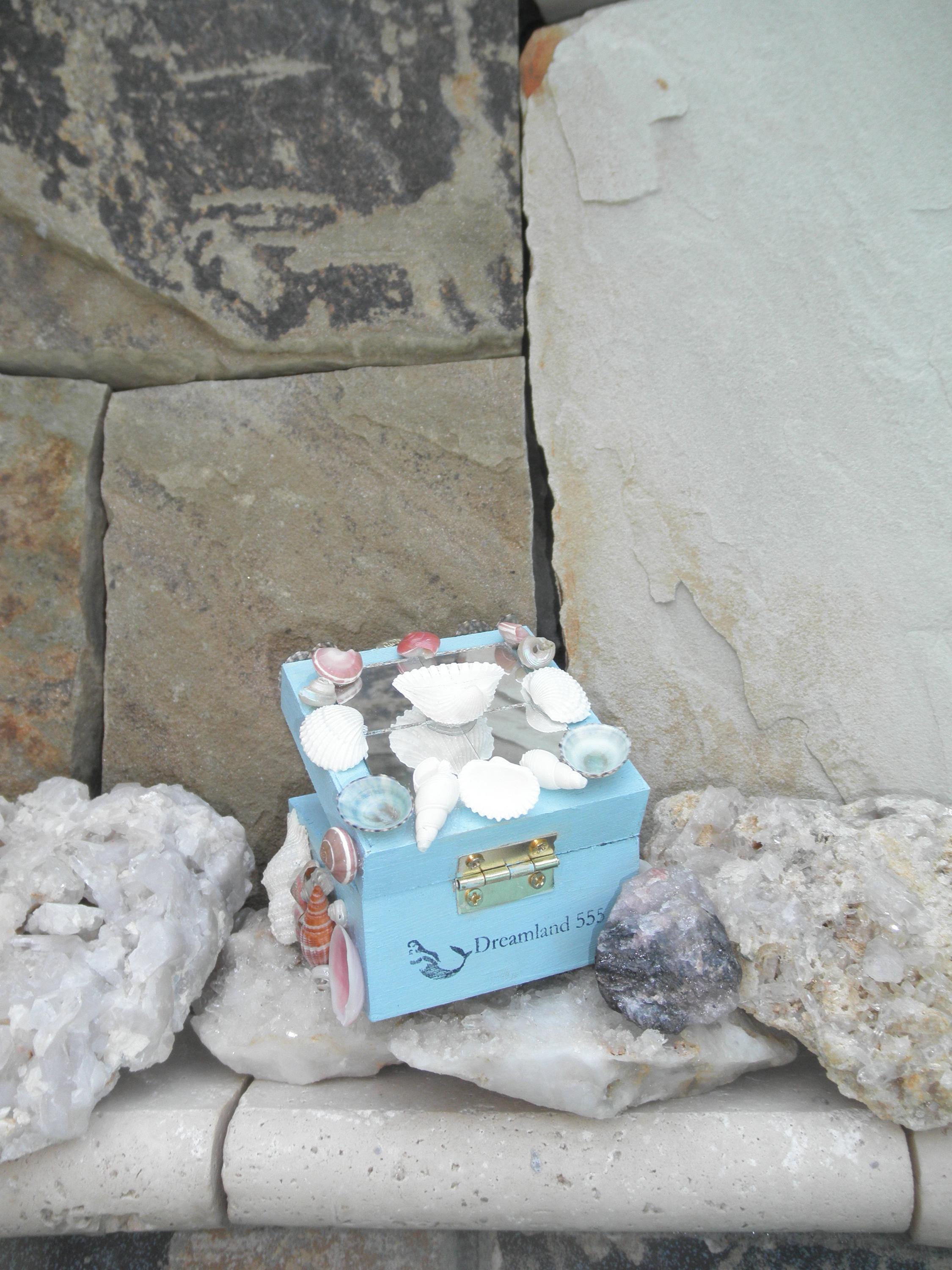 Ethereal Nereid Mirrored Shell Box - Etsy