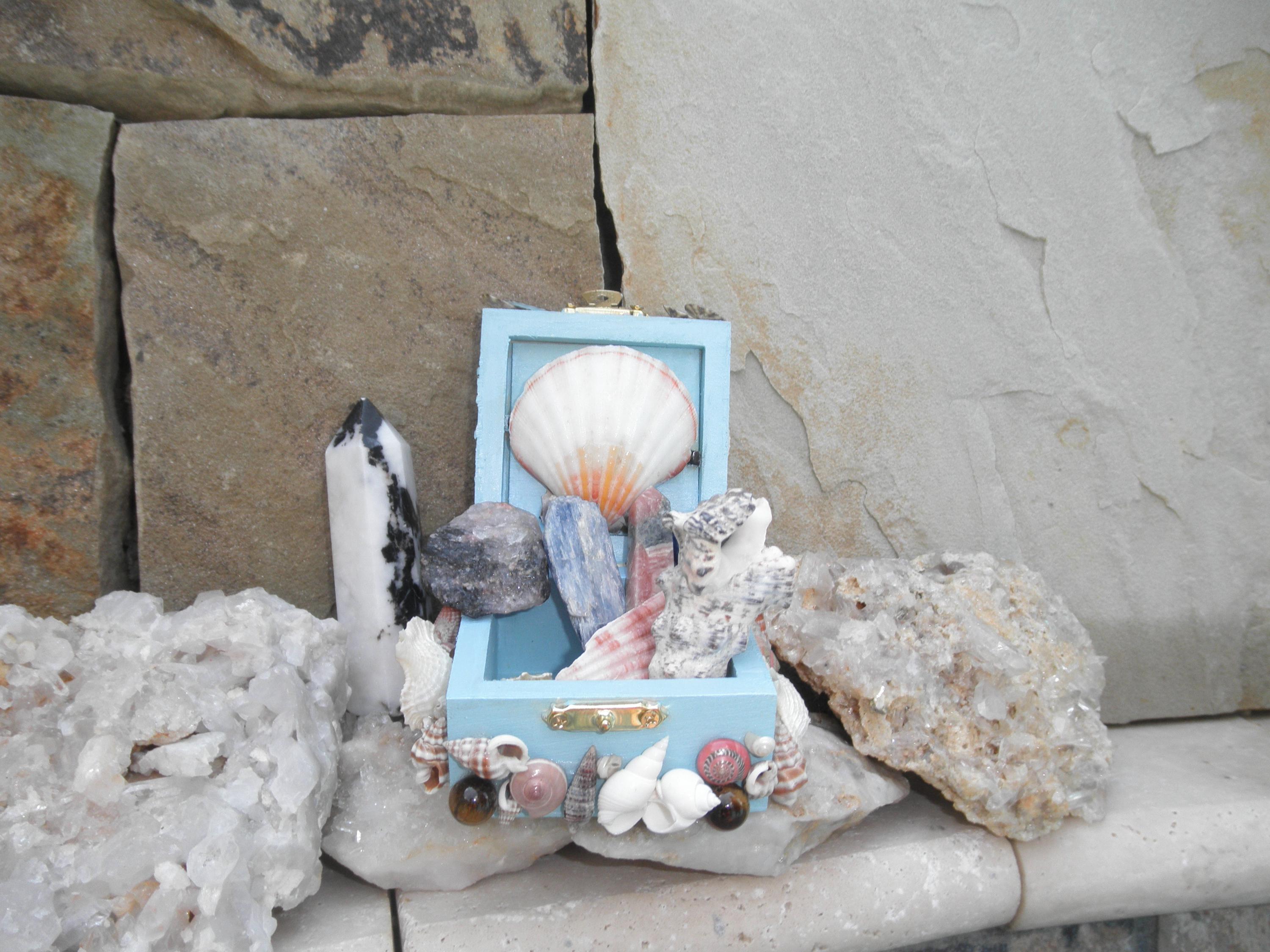 Ethereal Nereid Mirrored Shell Box - Etsy