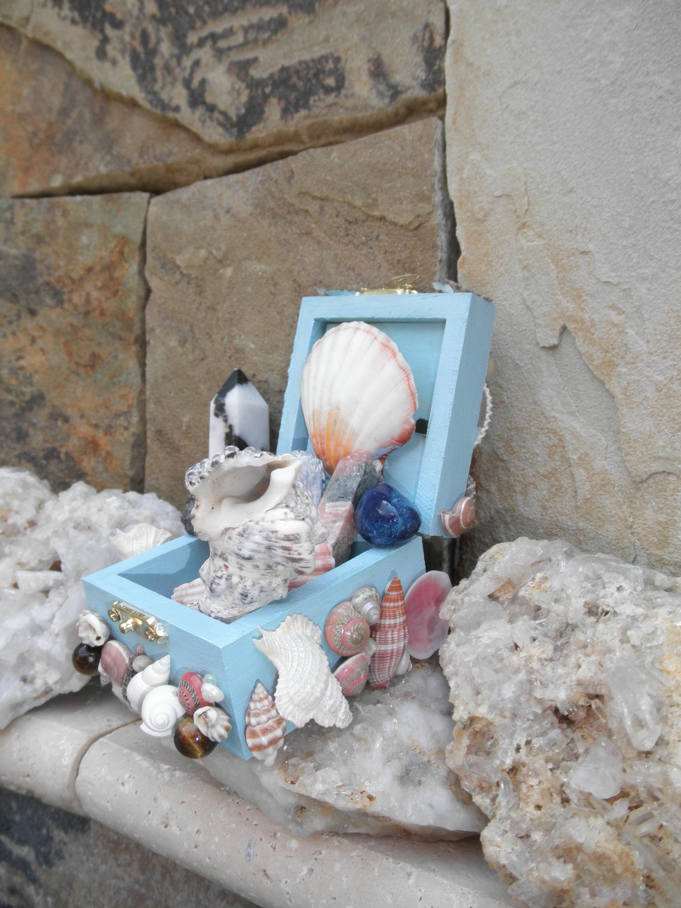 Ethereal Nereid Mirrored Shell Box - Etsy