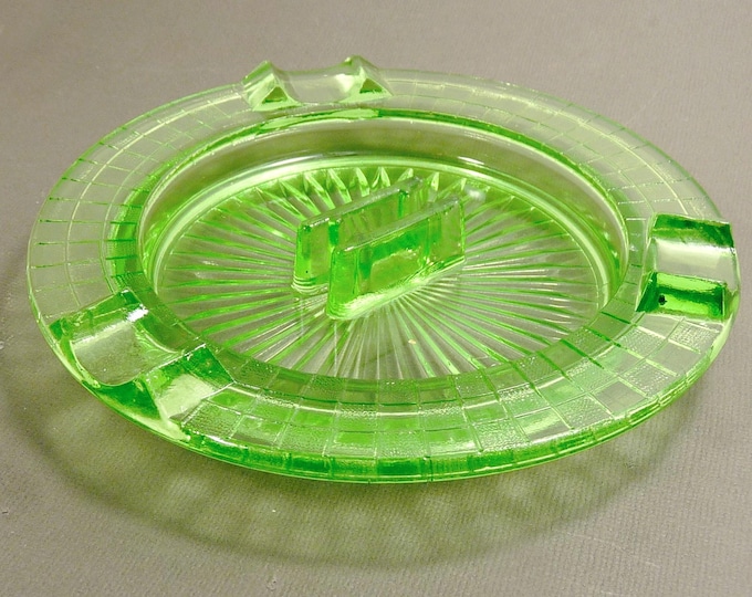 Mid Century Hazel Atlas Green Uranium Glass Ashtray - Etsy