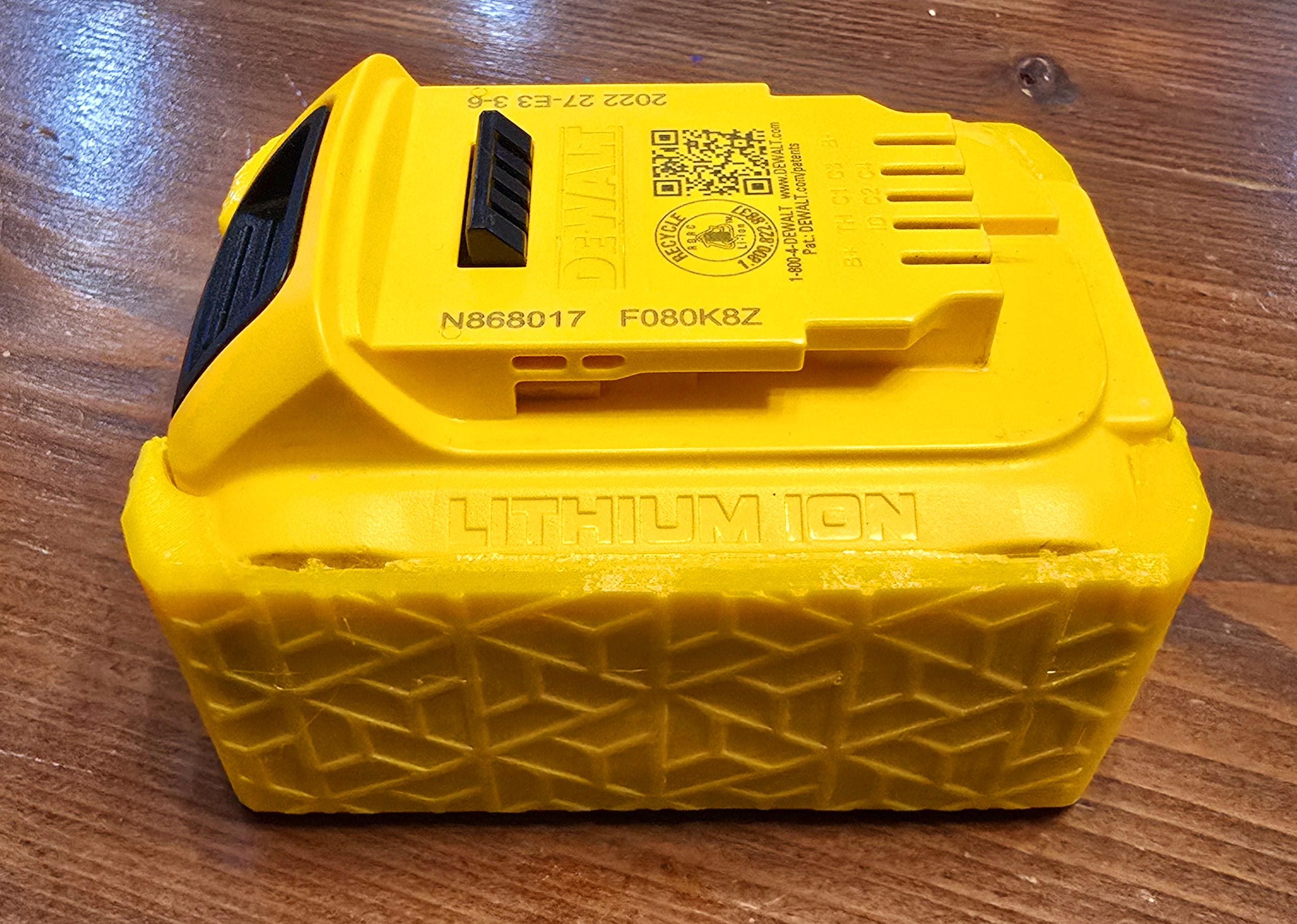 Dewalt 20v XR Magnetic Battery Boot - Etsy