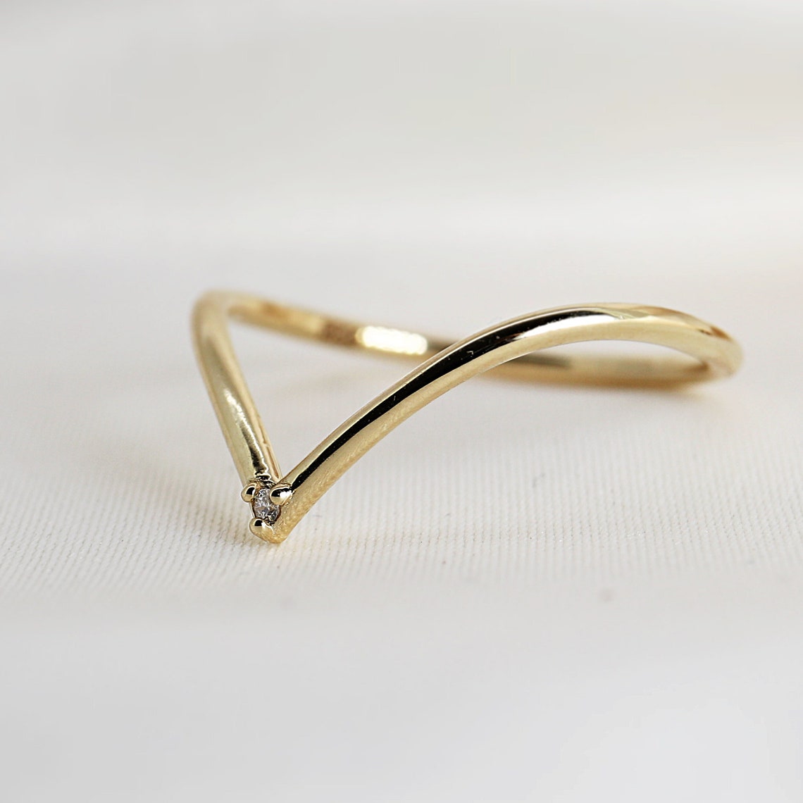 Chevron Wedding Band 14k Gold Chevron Ring Curved Wedding - Etsy