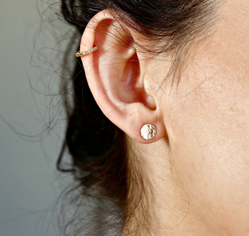 Small Gold Circle Earrings Hammered Gold Disc Coin Stud - Etsy
