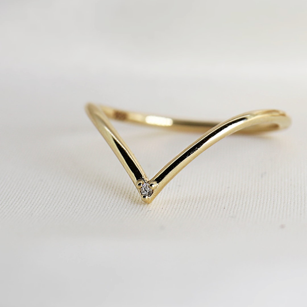 Chevron Wedding Band, 14k Gold Chevron Ring, Curved Wedding Band, Gold ...