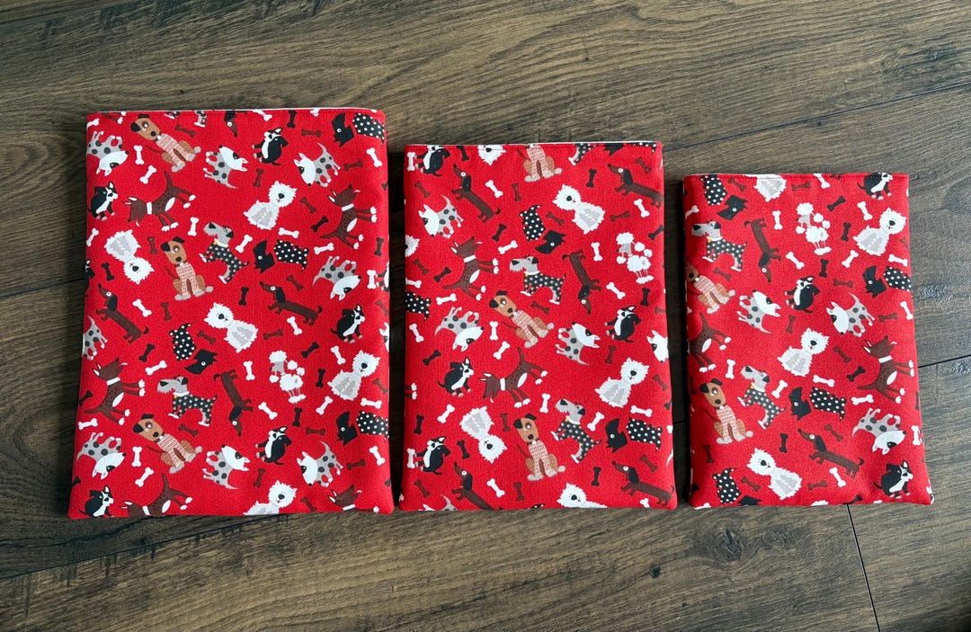 Padded Book Sleeve: Red Dog Print Cotton Book Cozy - Etsy