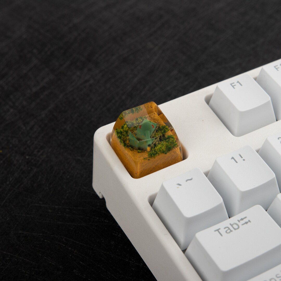 T34 Tank Handcrafted Resin Keycap, Custom Artisan Glossy Touch Keycaps ...