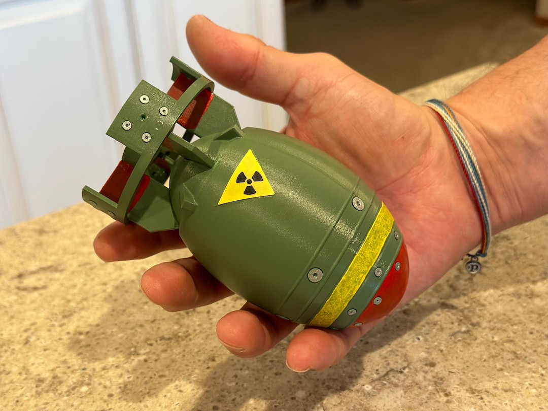 Fallout 4, Mini Mini-nuke, Prop, Replica - Etsy