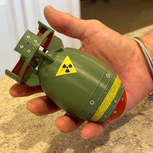 Fallout 4, Mini Mini-nuke, Prop, Replica - Etsy