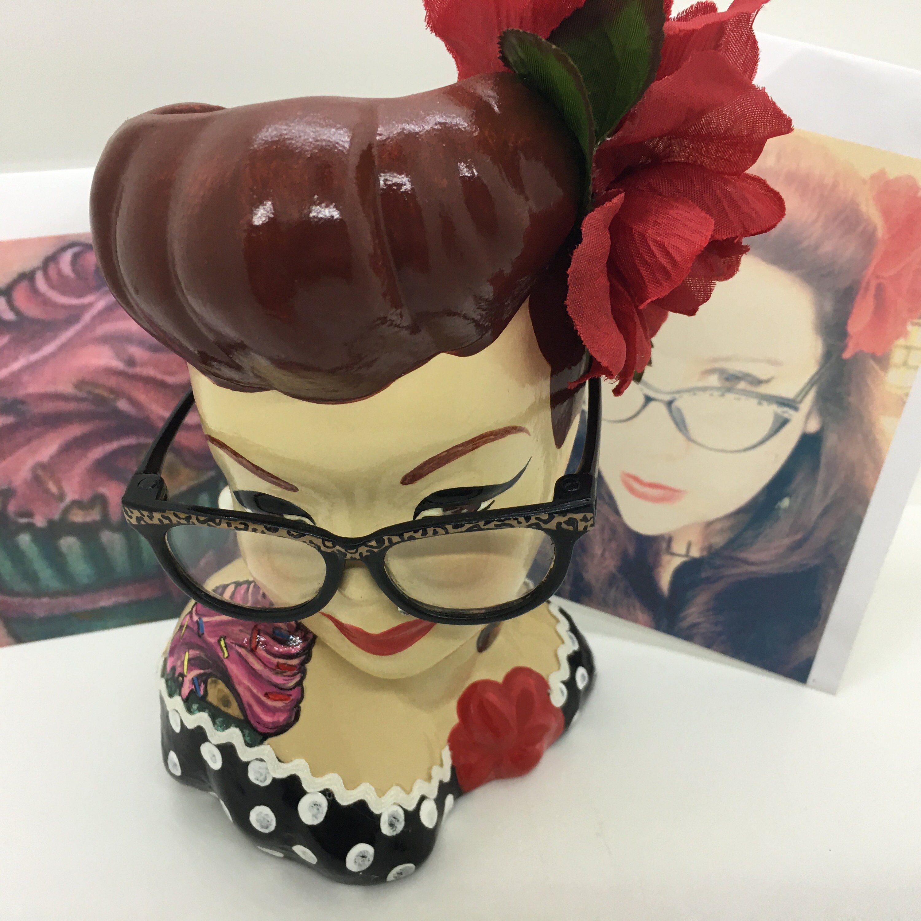 Custom Pinup Head Vase W Eyeglasses Hand Painted to Resemble - Etsy UK