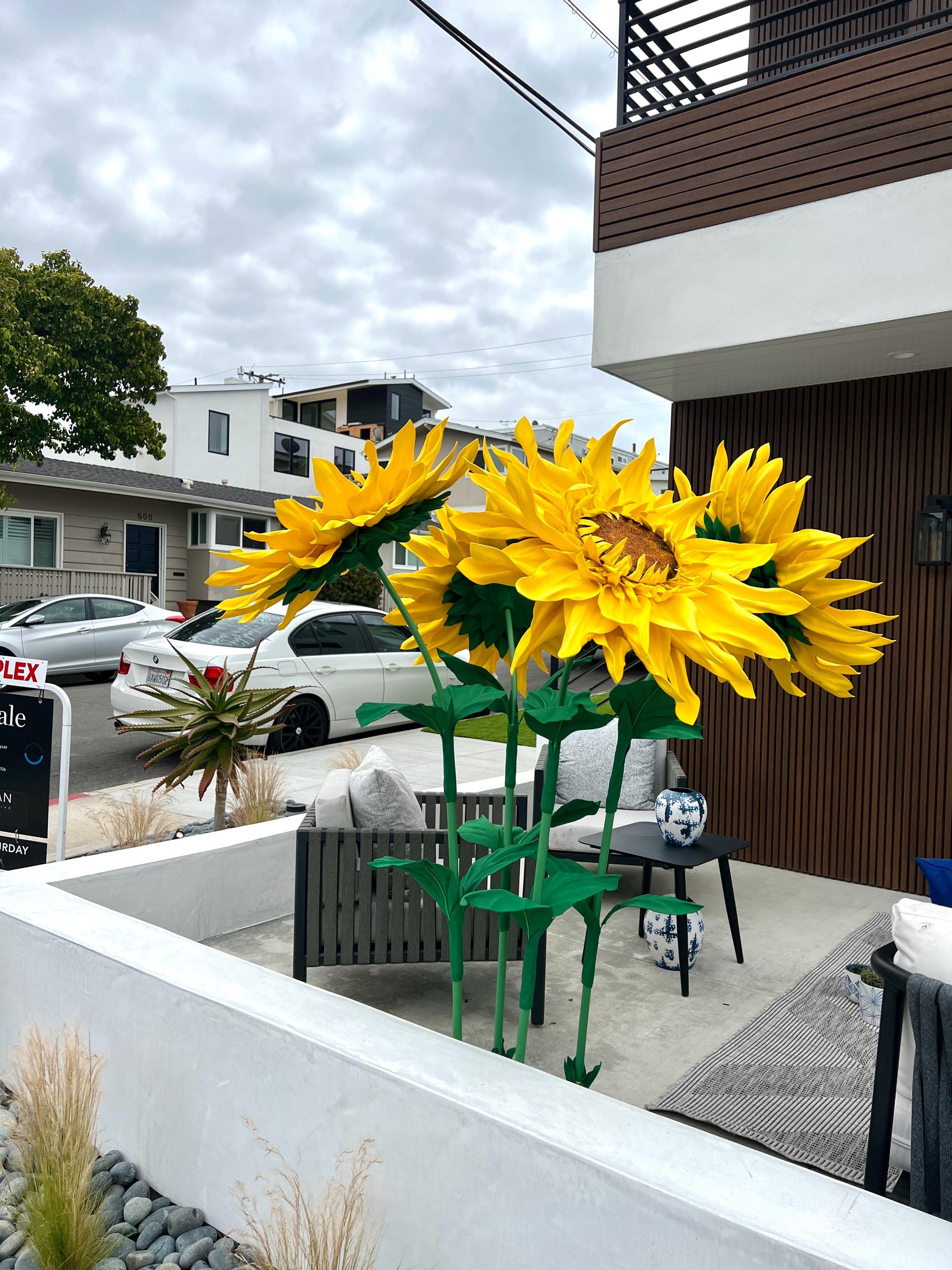 Giant Free Standing Sunflowers & Large Wheat Stalks –perfect for Wizard ...