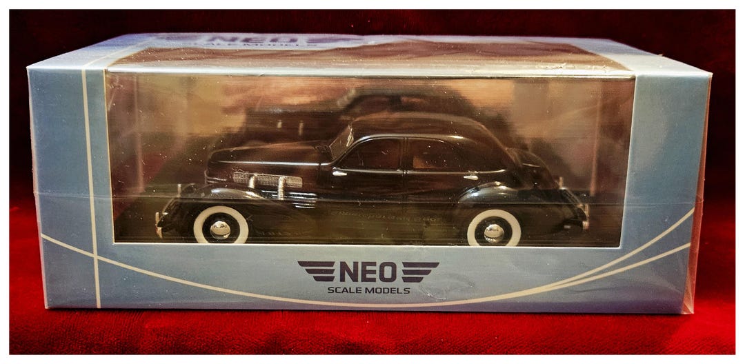 NEO Custom Diecast Scale Model: Cord 812 Supercharged Sedan (NEO45742 ...