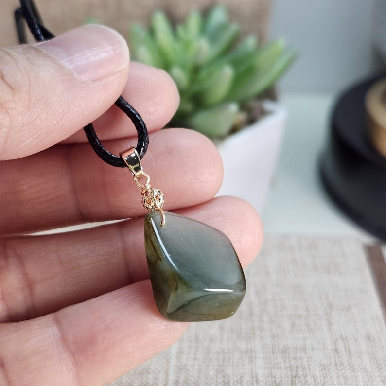 Grade A Jade Little Raw Shape Untreated Natural Jadeite Jade Pendant ...