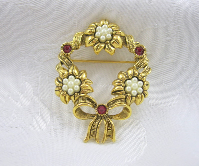 Vintage Avon Brooch Circular Flowers Rhinestones Goldtone - Etsy