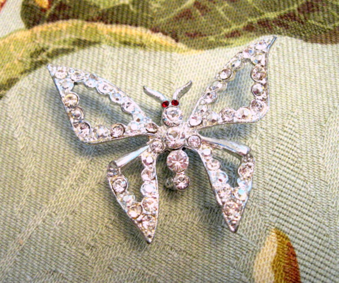 Vintage Rhinestone Butterfly Brooch Crystal Silvertone - Etsy