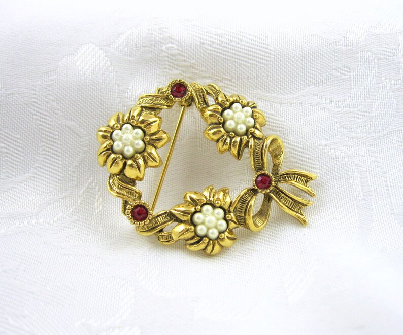Vintage Avon Brooch Circular Flowers Rhinestones Goldtone - Etsy