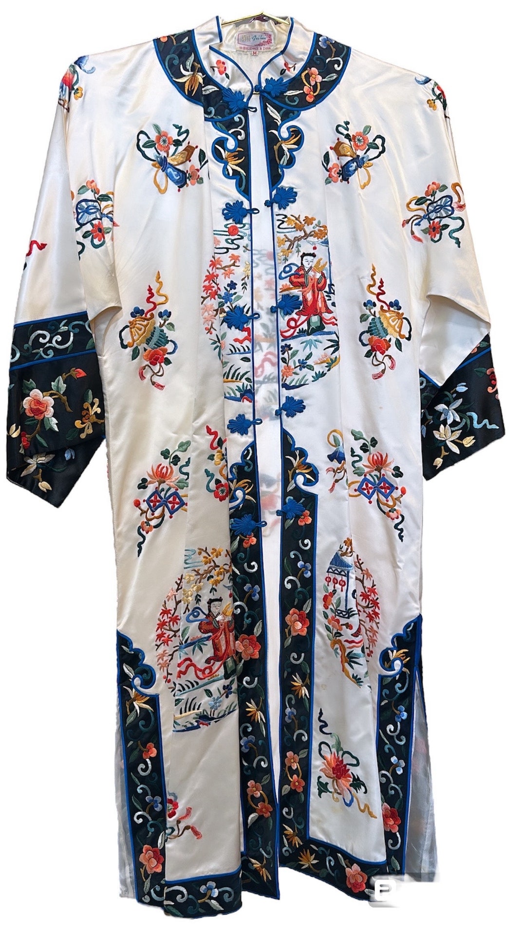 Vintage 1940's Bai Hua Silk Embroidered Robe - Etsy