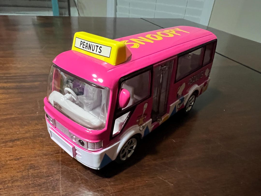 Major Trading Inc. Peanuts Snoopy Pull Back 5" Diecast Pink Bus - Etsy