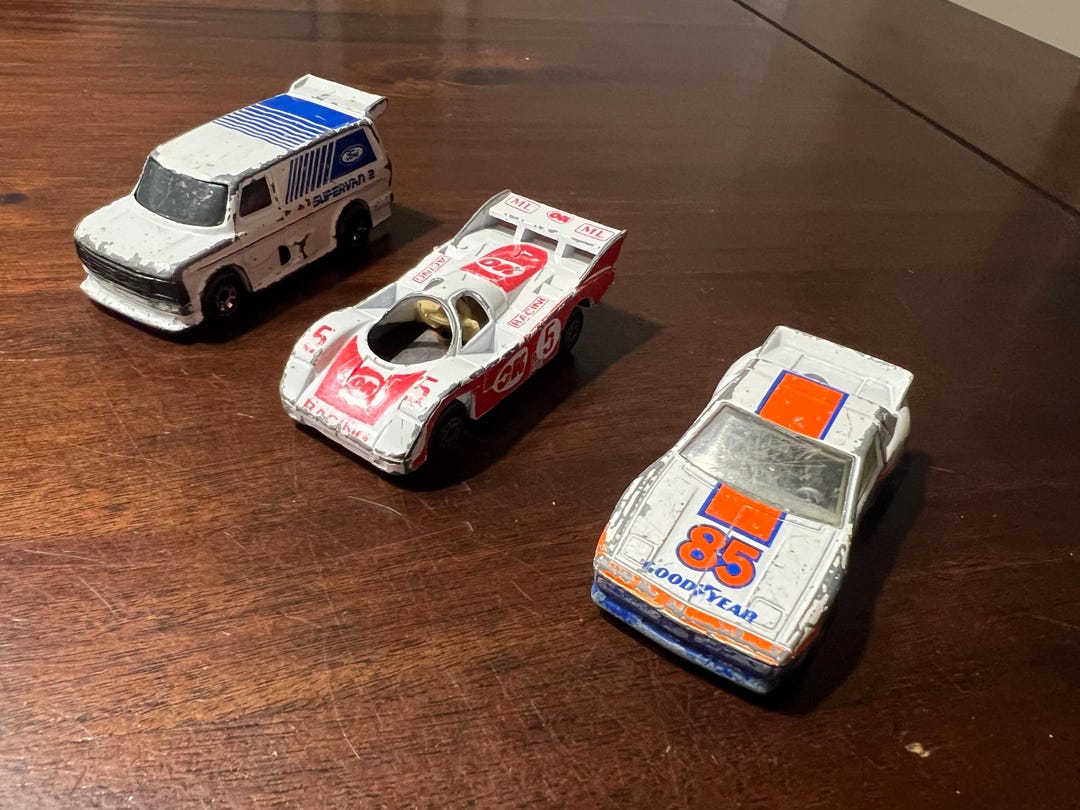 1985 Matchbox and Edocar Diecast Car Set Pontiac Fiero Supervan 2 - Etsy