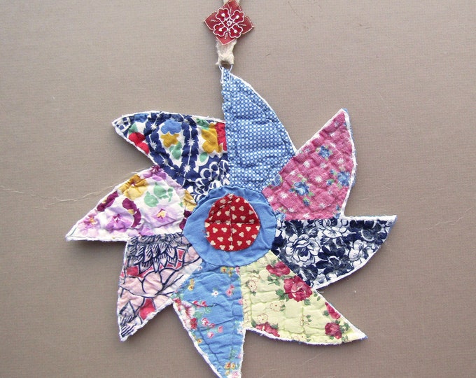 Vintage 1930's Pinwheel Feedsack Fabrics Quilt Piece Peg Hanger, Wall ...