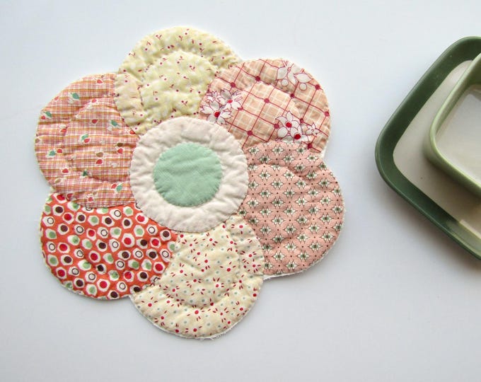Flower Blossom, Flower Garden Patchwork Table Doily, Candle Mat, 1930's ...