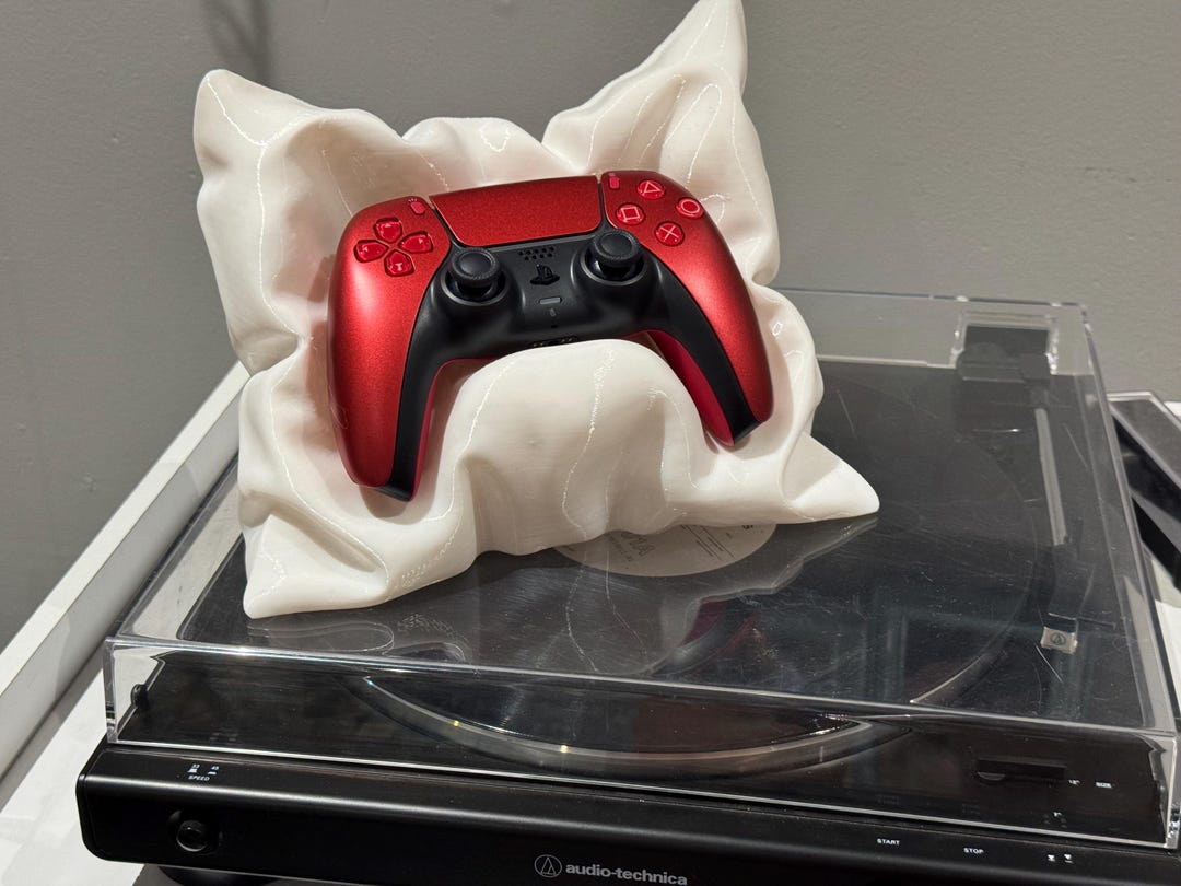 Fluffy Pillow PS5 and Xbox Controller Holder - 3D Printed - Etsy