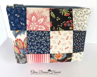 Quilted Patchwork Zipper Pouch, Accessory Bag, Cotton Fabric, Fully ...