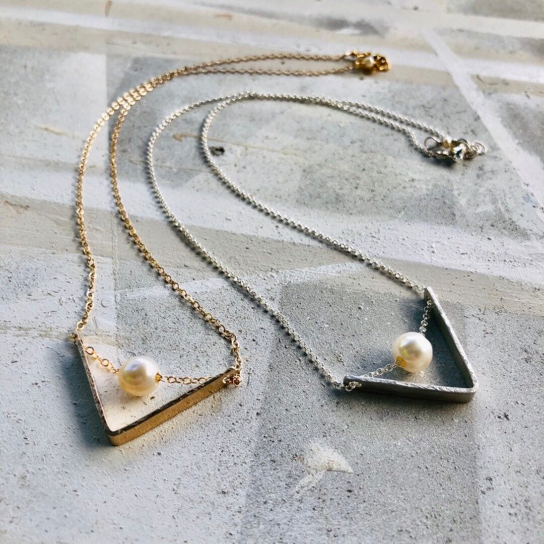 V Necklace With Sliding Pearl, Chevron With Sliding Pearl Necklace ...