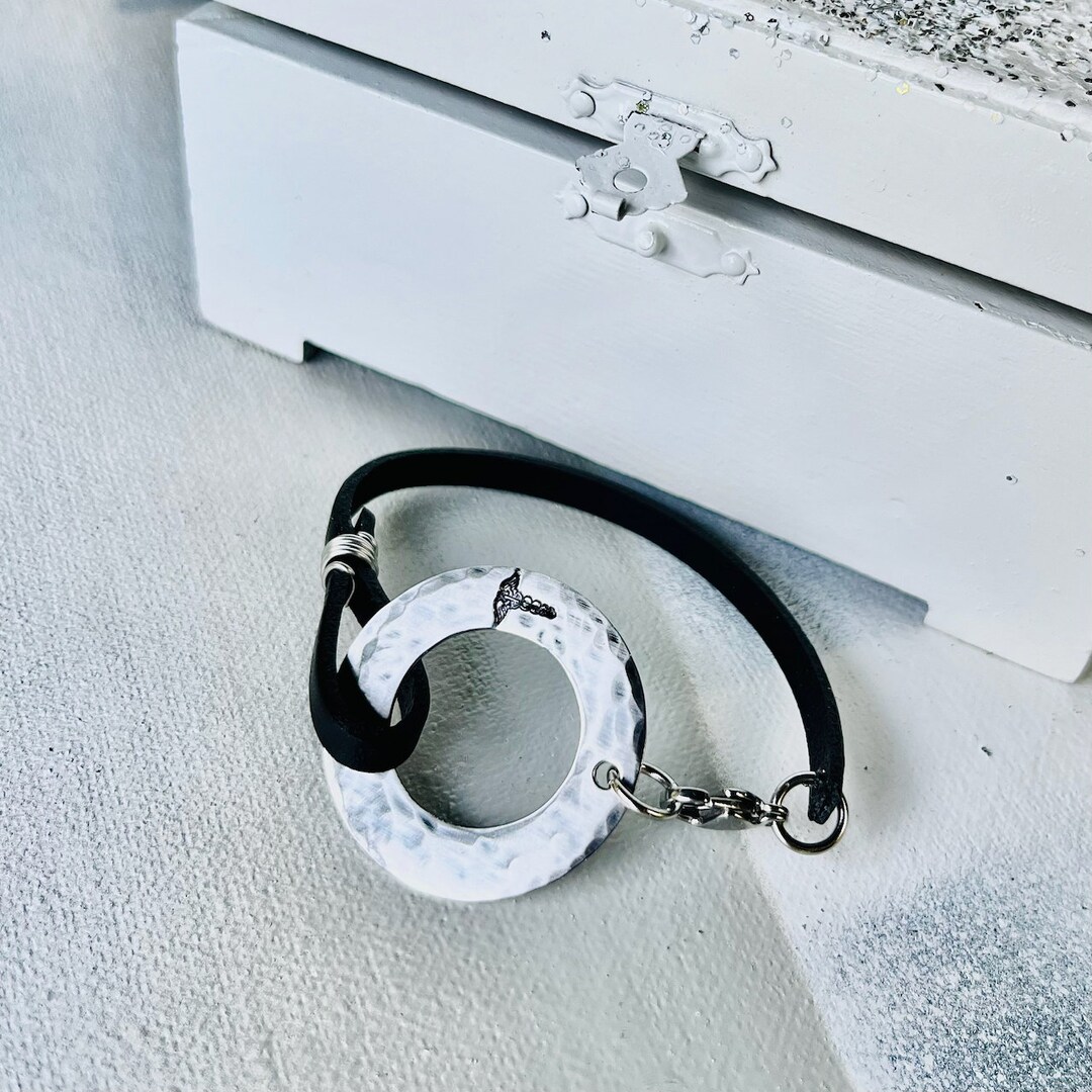 Open Circle Leather Medical Alert Bracelet: Hammered Stainless Steel ID ...