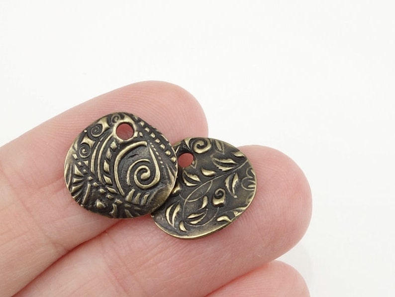 Antique Brass Charms Brass Oxide Tierracast 5/8 JARDIN - Etsy