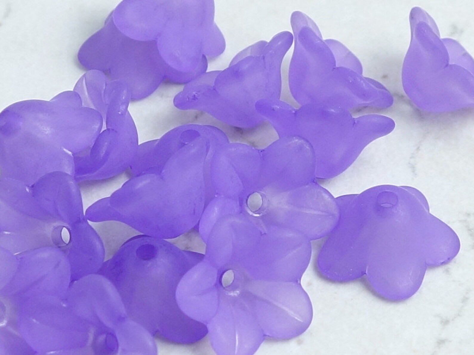 18 VIOLET PURPLE Lucite Flower Bead Frosted Lucite Beads 7mm X - Etsy