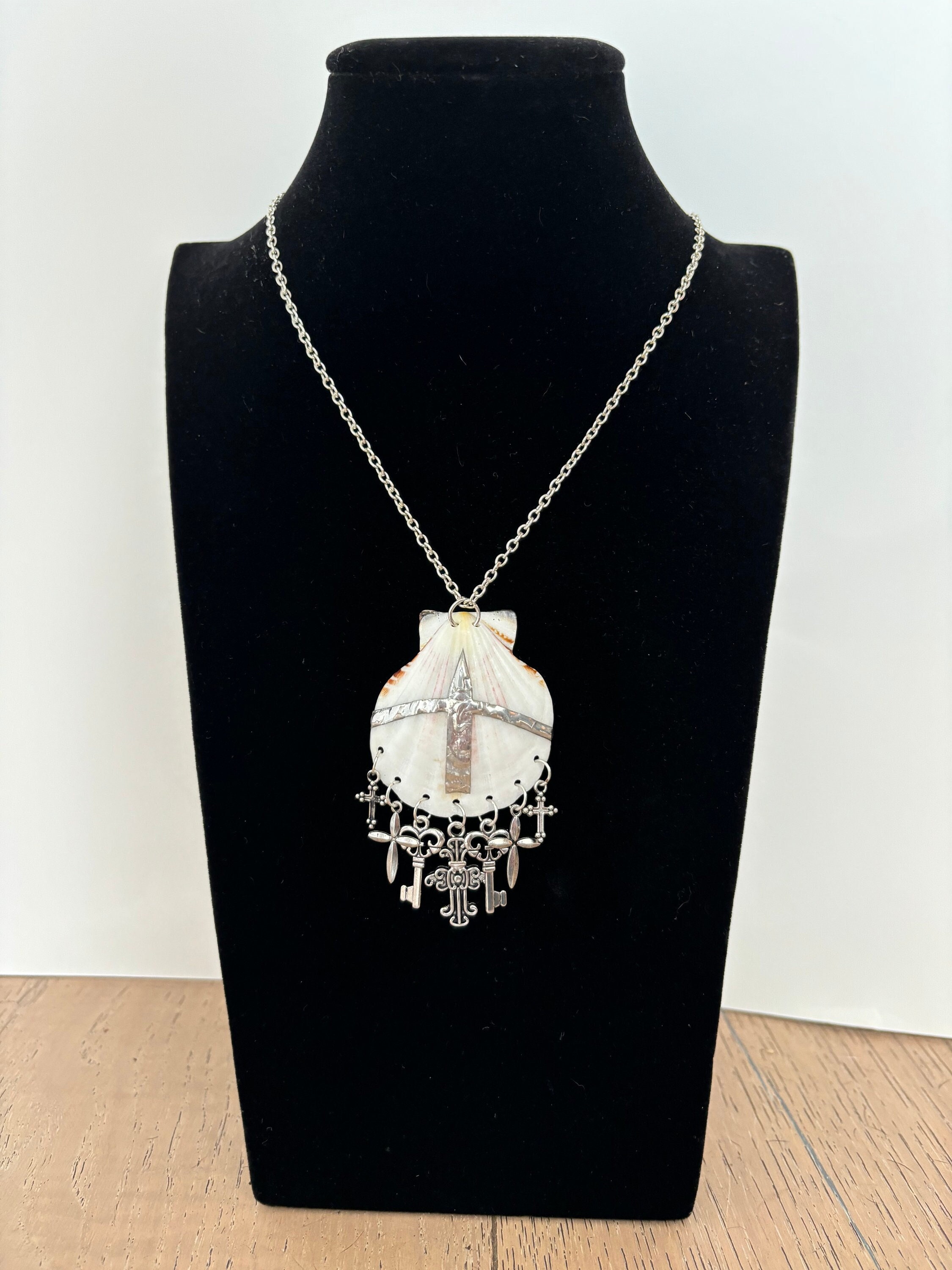 Cross Shell Necklace - Etsy