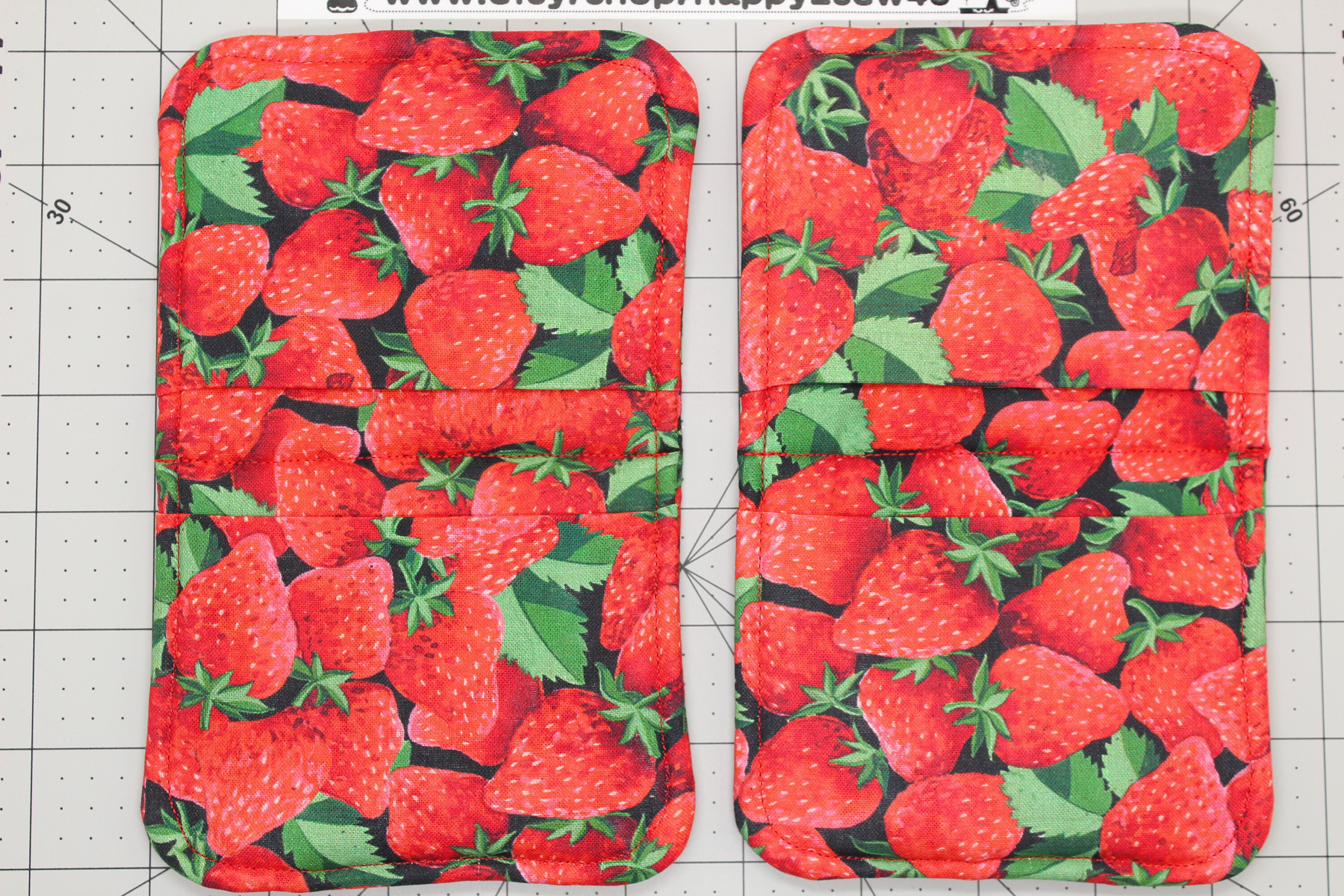 Strawberry Microwave Finger Mitts: Magnetic Potholder Pair - Etsy