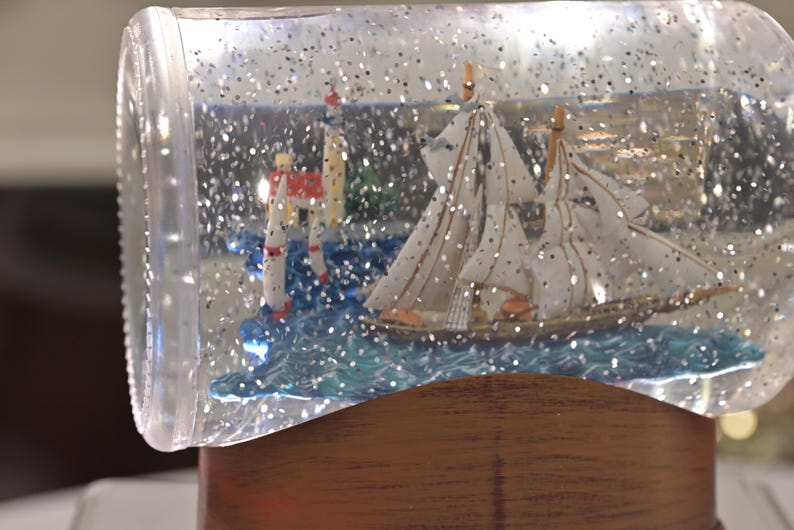 Sailboat Glitter Globe, LED Nautical Drift Bottle Lamp, Meaningful Gift ...