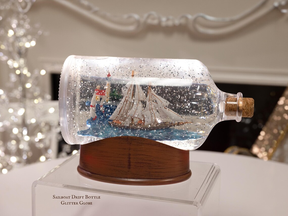 Sailboat Glitter Globe, LED Nautical Drift Bottle Lamp, Meaningful Gift ...