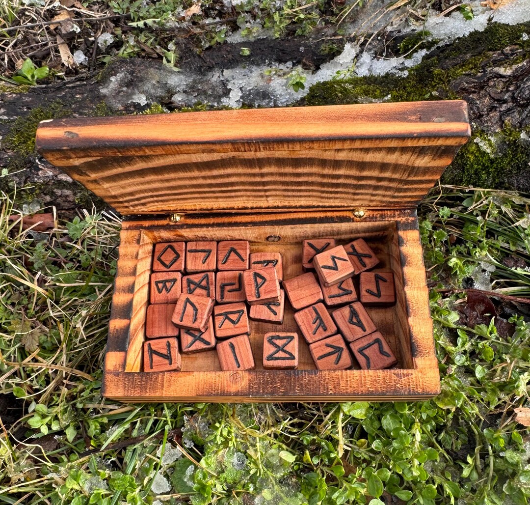 Eastern Red Cedar Wood Elder Futhark Runes, Wood Box, Viking Runes ...