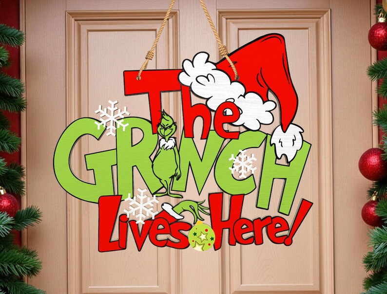 Christmas Door Hanger | the Grinch Lives Here Quote Sign | Wooden Sign ...